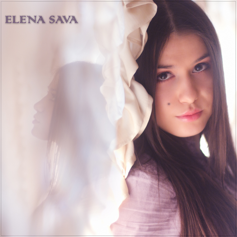 Elena Sava lanseaza noul single impreuna cu Smally!